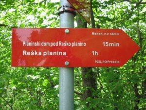 KD MARIJA REKA, PREBOLD: Pod reško planino veselo živimo - NA NOVINAH